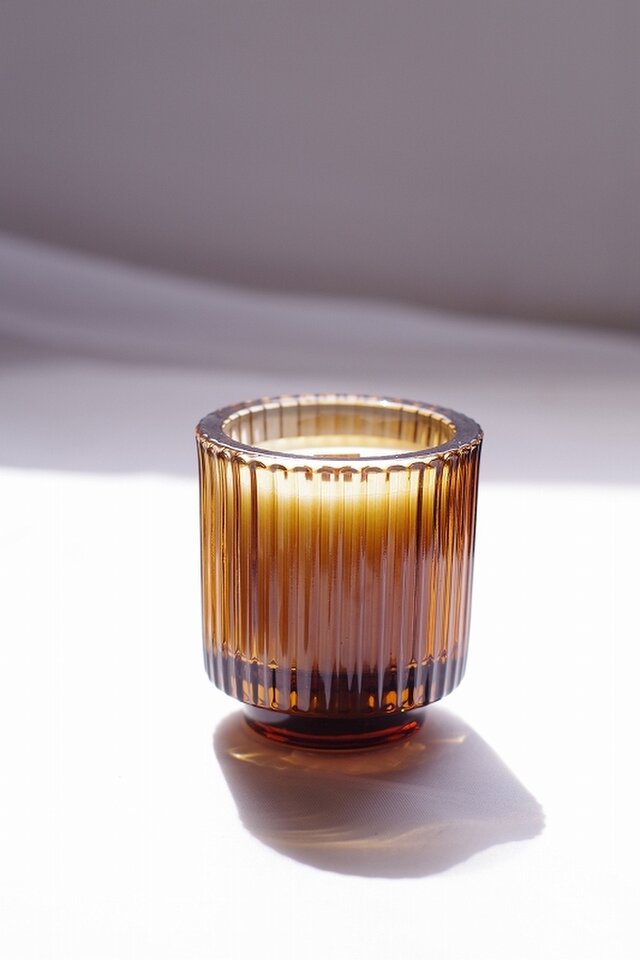 「Still（スティル）」 – 木芯の癒しのアロマキャンドル 大人のリラックス時間 | iichi 日々の暮らしを心地よくするハンドメイドやアンティークのマーケットプレイス