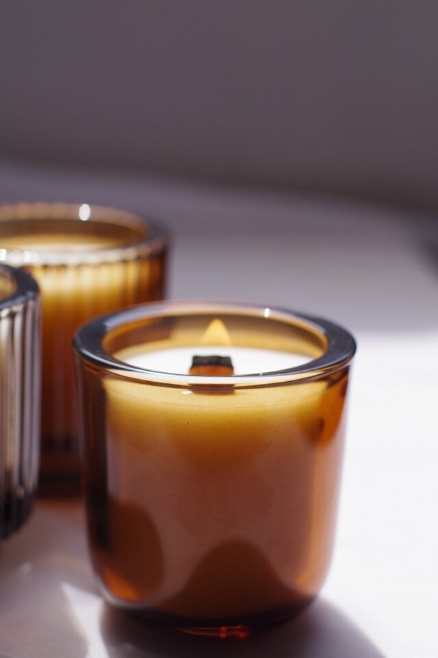 「Still（スティル）」 – 木芯の癒しのアロマキャンドル 大人のリラックス時間 | iichi 日々の暮らしを心地よくするハンドメイドやアンティークのマーケットプレイス