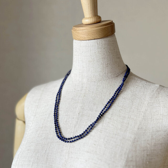 No. 109 106cm・ラピスラズリのネックレス | iichi 日々の暮らしを心地よくするハンドメイドやアンティークのマーケットプレイス