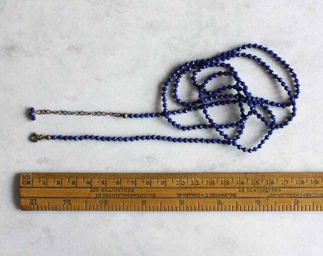 No. 109 106cm・ラピスラズリのネックレス | iichi 日々の暮らしを心地よくするハンドメイドやアンティークのマーケットプレイス