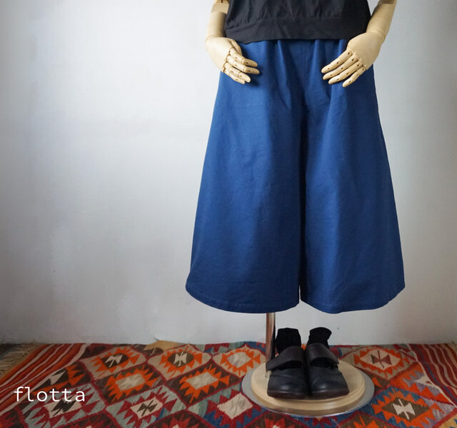 ブルーなキュロットガウチョパンツ | iichi 日々の暮らしを心地よくするハンドメイドやアンティークのマーケットプレイス