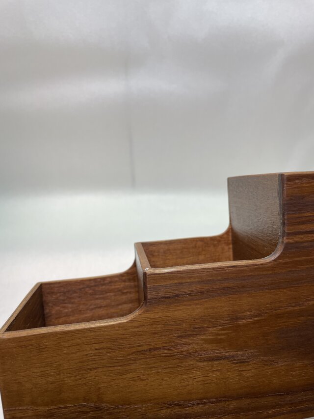 ウォルナットのペン立て | iichi 日々の暮らしを心地よくするハンドメイドやアンティークのマーケットプレイス