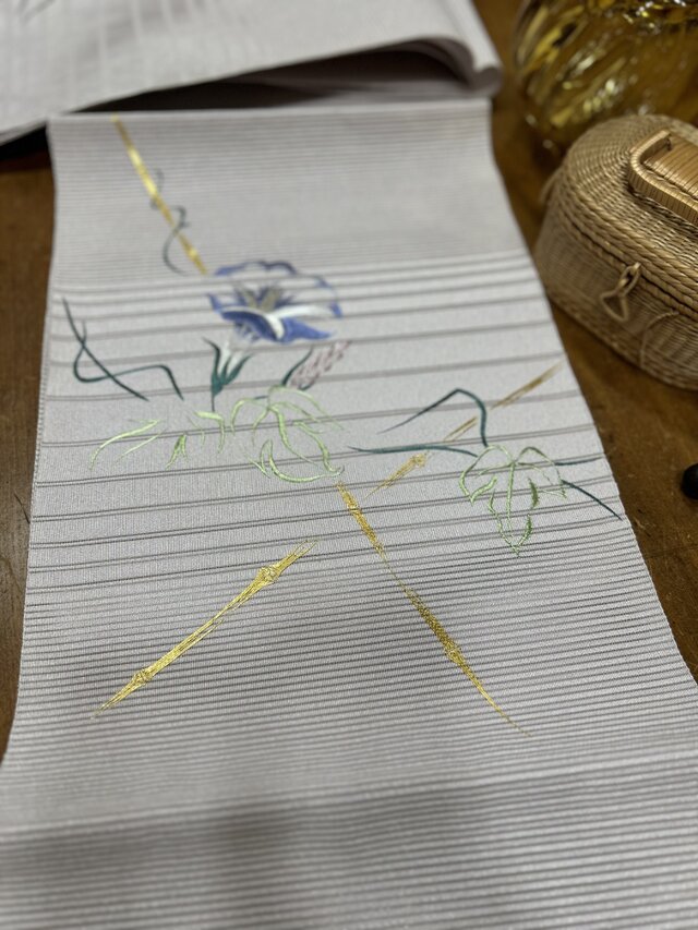 正絹 絽綴れ 朝顔手刺繍 なごや帯 | iichi 日々の暮らしを心地よくするハンドメイドやアンティークのマーケットプレイス