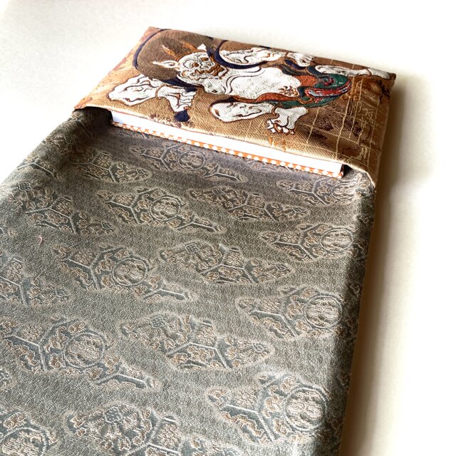 『風神雷神〜三包美』 御朱印帳袋 B6サイズ1〜2冊用 御朱印帳ポーチ 御朱印帳ケース 御朱印帳入れ 数寄屋袋 桐生織物 | iichi 日々の暮らしを心地よくするハンドメイドやアンティークの ...