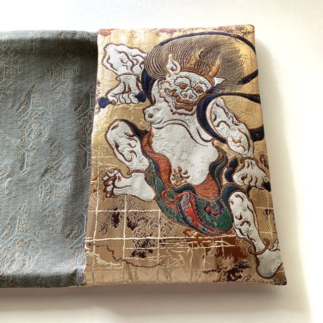 『風神雷神〜三包美』 御朱印帳袋 B6サイズ1〜2冊用 御朱印帳ポーチ 御朱印帳ケース 御朱印帳入れ 数寄屋袋 桐生織物 | iichi 日々の暮らしを心地よくするハンドメイドやアンティークの ...