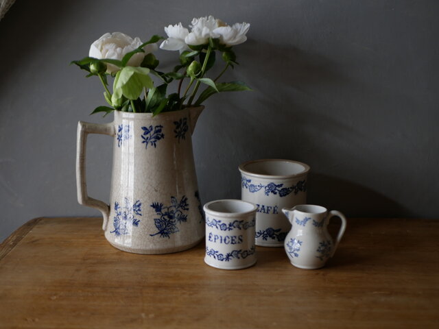 SAINT－UZE ピシェ 花器 水差し アンティーク ブロカントのある暮らし | iichi 日々の暮らしを心地よくするハンドメイドやアンティークのマーケットプレイス