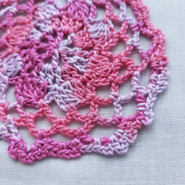 azisai コースター ピンク系【9.5cm】 | iichi 日々の暮らしを心地よくするハンドメイドやアンティークのマーケットプレイス