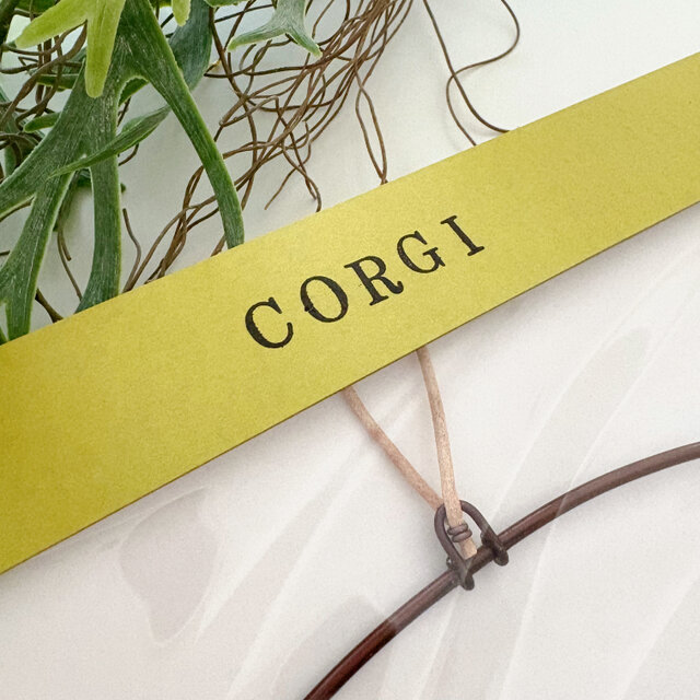 【受注制作】コーギーのWelcomeアーチオーナメント | iichi 日々の暮らしを心地よくするハンドメイドやアンティークのマーケットプレイス