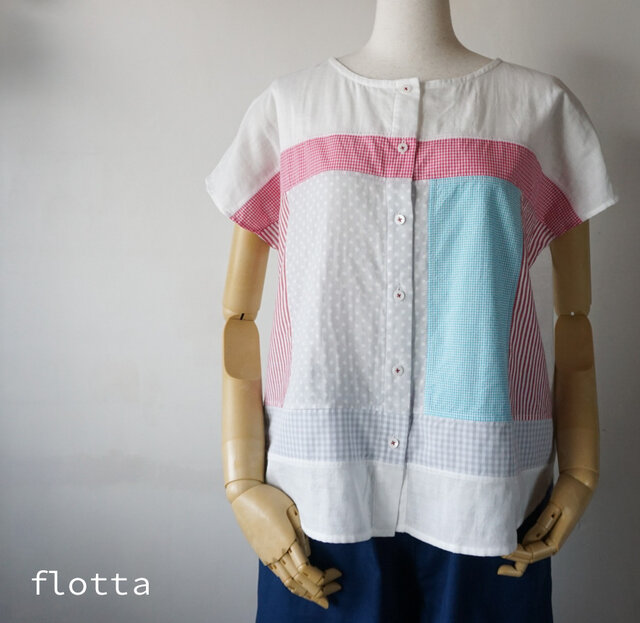 爽やかパッチワークなフレンチスリーブブラウスE(赤色mix) | iichi 日々の暮らしを心地よくするハンドメイドやアンティークのマーケットプレイス