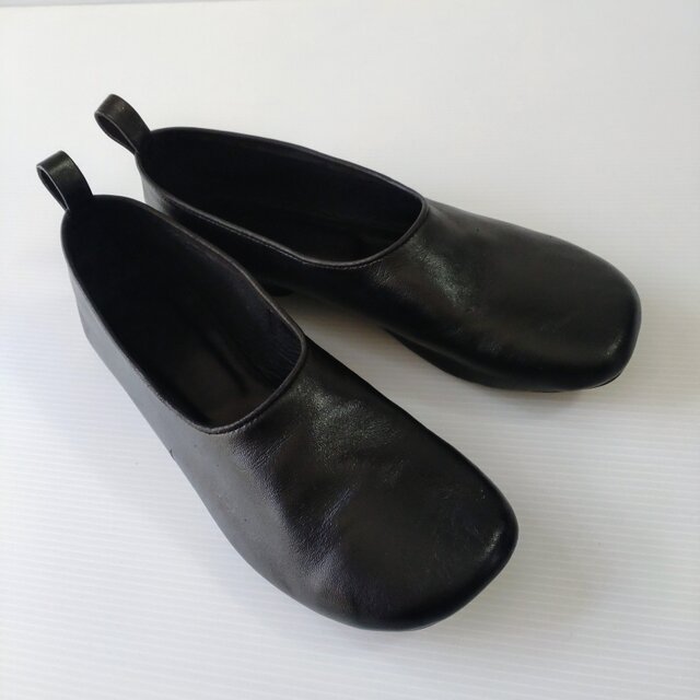 送料無料 本革バレエシューズ 無料サイズ調整 色変更可 外反母趾 大人可愛い 本革 22cm～26cm | iichi 日々の暮らしを心地よくするハンドメイドやアンティークのマーケットプレイス