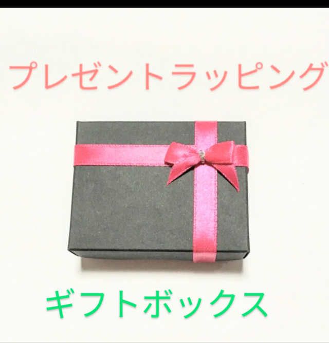 緑螺鈿の金継ぎ風六角ピアスイヤリング【2200】 | iichi 日々の暮らしを心地よくするハンドメイドやアンティークのマーケットプレイス
