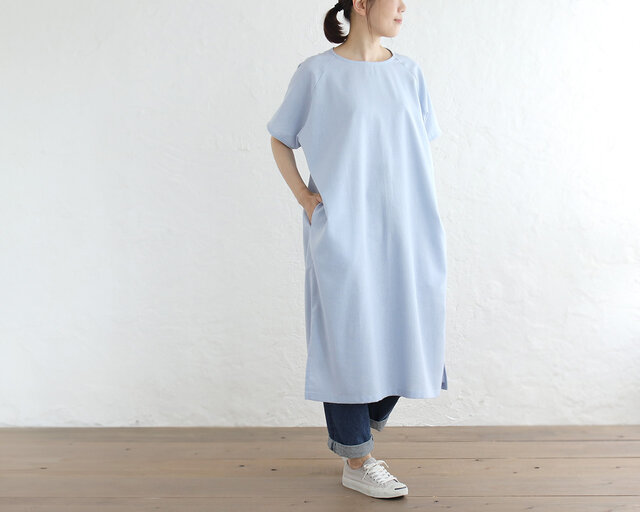 大人の装いに。すっきり見えリネン混サックワンピース（ライトブルー）OP19 | iichi 日々の暮らしを心地よくするハンドメイドやアンティークのマーケットプレイス