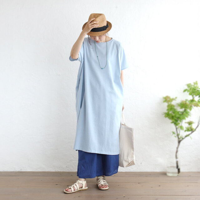 大人の装いに。すっきり見えリネン混サックワンピース（ライトブルー）OP19 | iichi 日々の暮らしを心地よくするハンドメイドやアンティークのマーケットプレイス