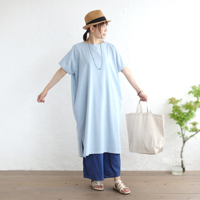 大人の装いに。すっきり見えリネン混サックワンピース（ライトブルー）OP19 | iichi 日々の暮らしを心地よくするハンドメイドやアンティークのマーケットプレイス