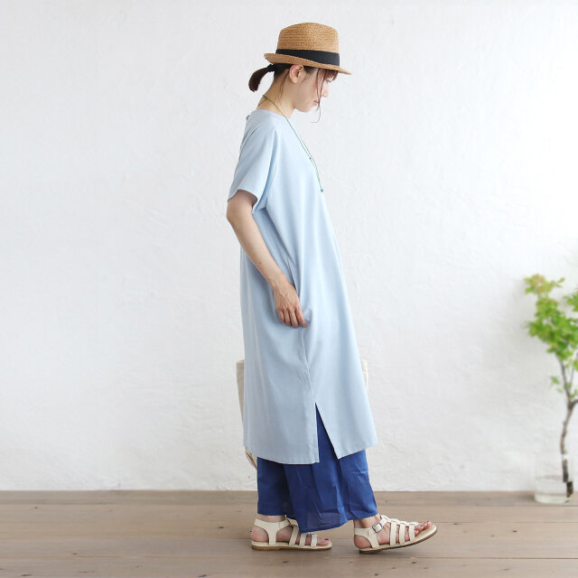 大人の装いに。すっきり見えリネン混サックワンピース（ライトブルー）OP19 | iichi 日々の暮らしを心地よくするハンドメイドやアンティークのマーケットプレイス