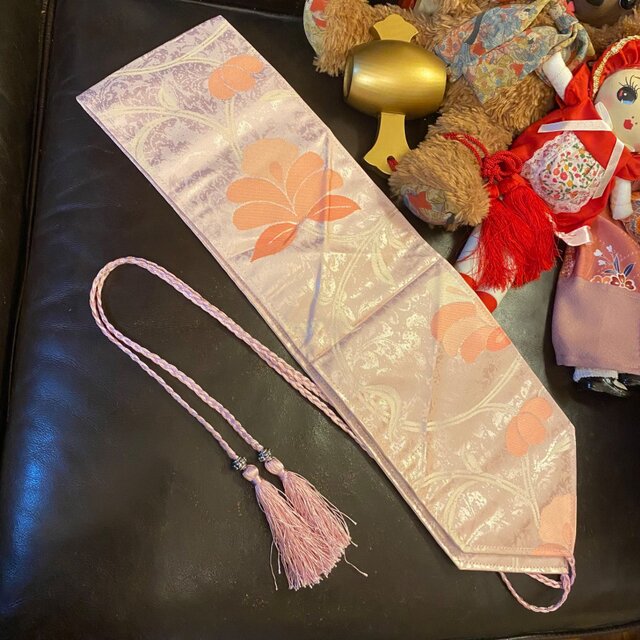 名古屋帯 リメイク サッシュベルト 飾り帯 和洋折衷 L〜LL対応 とろけるピンクに、心までほどけて。 ROB-105 | iichi 日々の暮らしを心地よくするハンドメイドやアンティークの ...