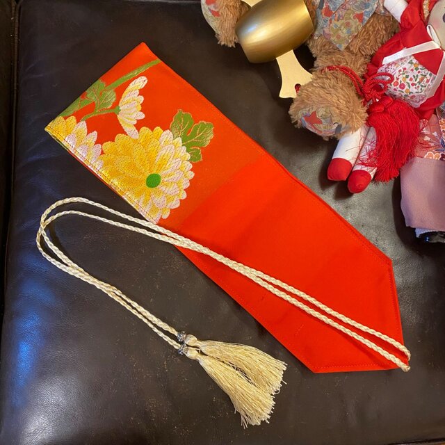 夏着物リメイク ミニミディ ワンピース ドレス 名古屋帯サッシュベルト 和洋折衷 薄緑に、白と淡紅の葉と小花 SKW-29 | iichi 日々の暮らしを心地よくするハンドメイドやアンティーク ...