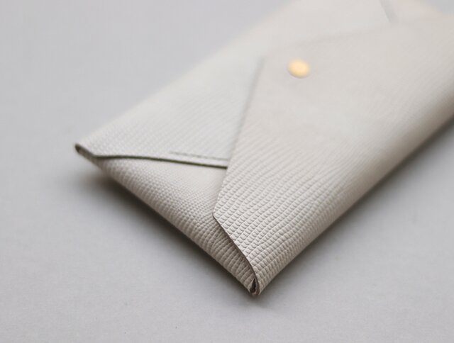 ミニマム長財布 ENVELOPE (WHITE) | iichi 日々の暮らしを心地よくするハンドメイドやアンティークのマーケットプレイス