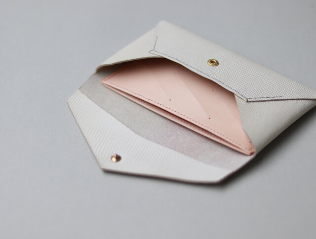ミニマム長財布 ENVELOPE (WHITE) | iichi 日々の暮らしを心地よくするハンドメイドやアンティークのマーケットプレイス