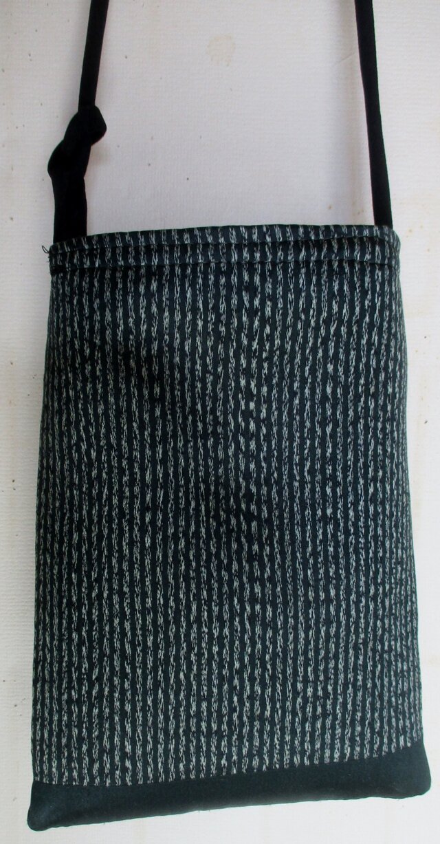 8242 帯で作ったポシェット ＃送料無料 | iichi 日々の暮らしを心地よくするハンドメイドやアンティークのマーケットプレイス