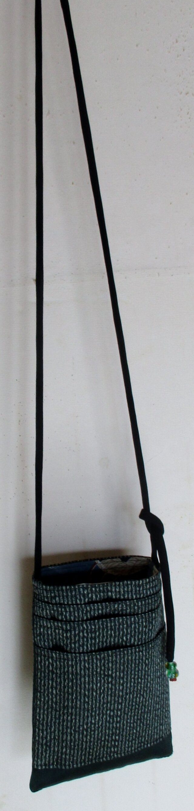 8242 帯で作ったポシェット ＃送料無料 | iichi 日々の暮らしを心地よくするハンドメイドやアンティークのマーケットプレイス