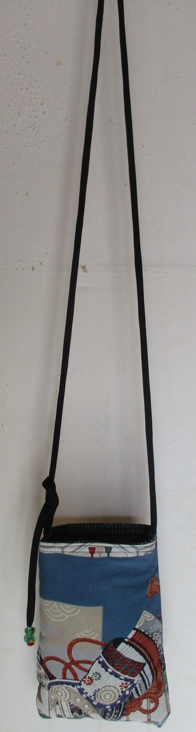 8242 帯で作ったポシェット ＃送料無料 | iichi 日々の暮らしを心地よくするハンドメイドやアンティークのマーケットプレイス