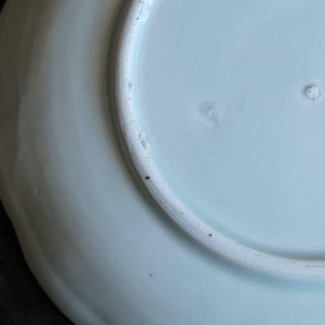 【特価¥2800→¥1800】網目で可愛い 白と藍のコントラスト。伊万里 染付七寸中皿 骨董/antique 江戸末期 個体B | iichi 日々の暮らしを心地よくするハンドメイドや ...