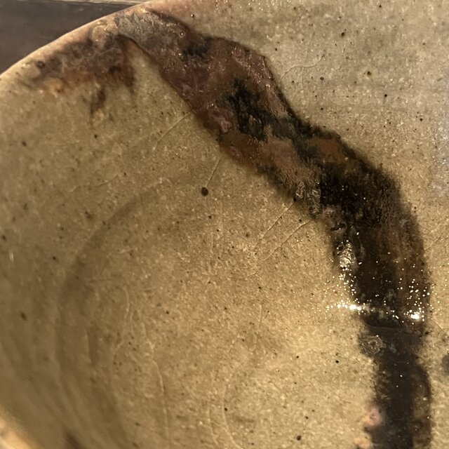 茶碗 鉄絵紋灰志野釉 No.4 | iichi 日々の暮らしを心地よくするハンドメイドやアンティークのマーケットプレイス