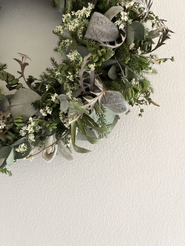 初夏のグリーン♪ ~野草と白いお花 | iichi 日々の暮らしを心地よくするハンドメイドやアンティークのマーケットプレイス