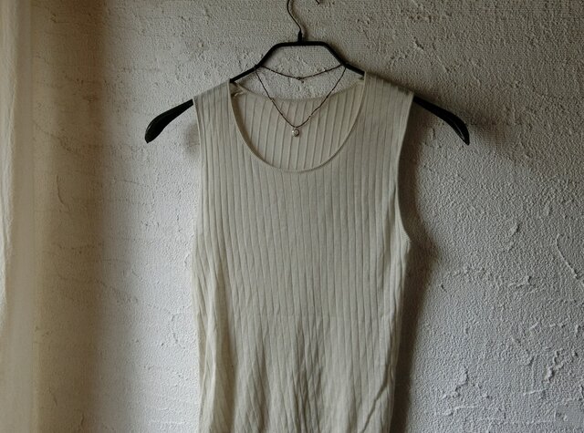 ＊古のネックレス。＠カレンシルバーチャーム＋デッドストックビーズ | iichi 日々の暮らしを心地よくするハンドメイドやアンティークのマーケットプレイス