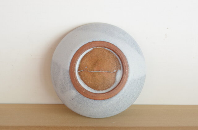 ソース皿・中・layered・マット・水 | iichi 日々の暮らしを心地よくするハンドメイドやアンティークのマーケットプレイス