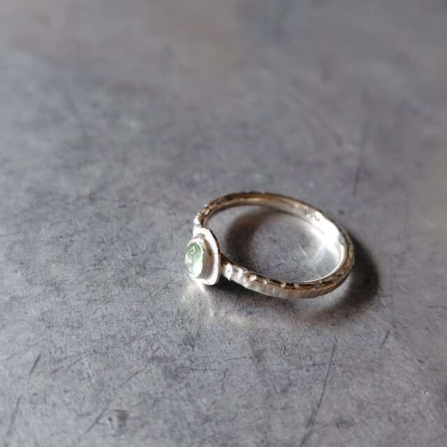 コーネルピンキャッツアイシルバーリング#11.5 | iichi 日々の暮らしを心地よくするハンドメイドやアンティークのマーケットプレイス