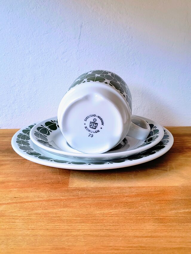EGERSUND/エーゲルスン KORULEN / カップ＆ソーサー ケーキプレートセット③ | iichi 日々の暮らしを心地よくするハンドメイドやアンティークのマーケットプレイス