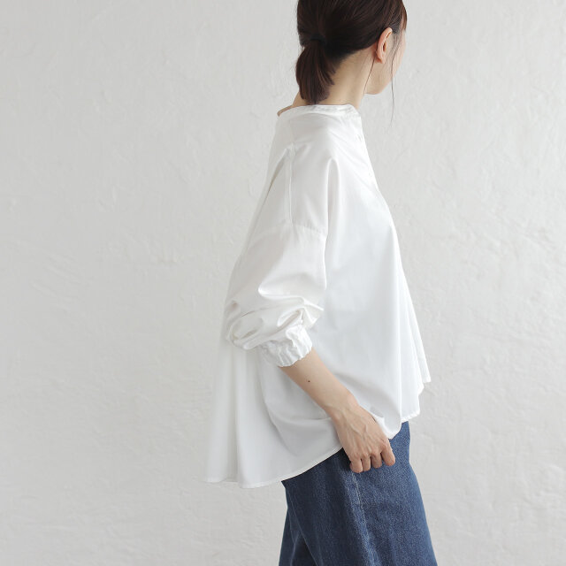 さらりと纏う スーピマコットン バンドカラーブラウス （オフホワイト）TP11 | iichi 日々の暮らしを心地よくするハンドメイドやアンティークのマーケットプレイス