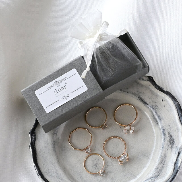 14kgfハーキマーダイヤモンドリング dot grand | iichi 日々の暮らしを心地よくするハンドメイドやアンティークのマーケットプレイス