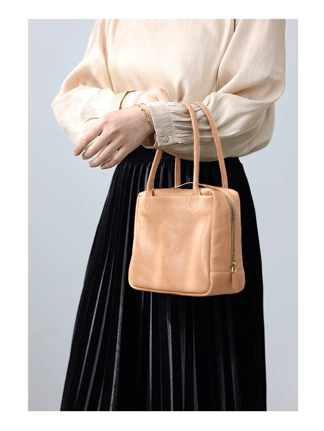 【柔らかいヌメ革】トートバッグミニスクエアバッグ｜手提げに便利な上品デザイン | iichi 日々の暮らしを心地よくするハンドメイドやアンティークのマーケットプレイス