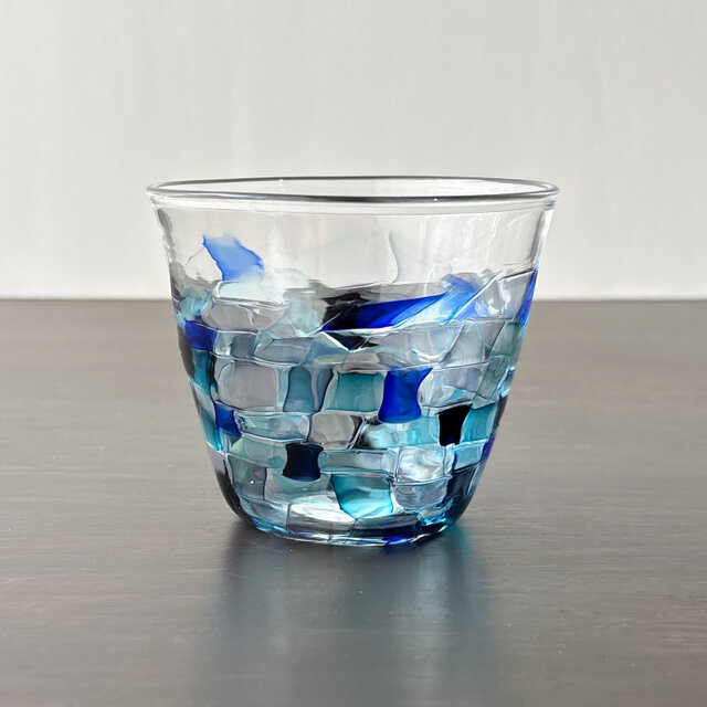 めんちょこ patch 8 | iichi 日々の暮らしを心地よくするハンドメイドやアンティークのマーケットプレイス