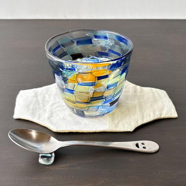 めんちょこ patch 11 | iichi 日々の暮らしを心地よくするハンドメイドやアンティークのマーケットプレイス