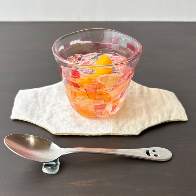 めんちょこ patch 16 | iichi 日々の暮らしを心地よくするハンドメイドやアンティークのマーケットプレイス