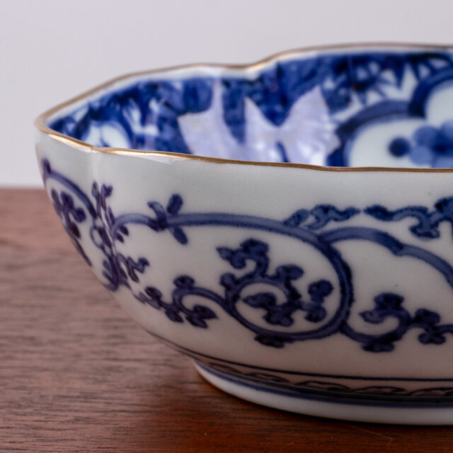 古伊万里 染付松竹梅文 四方平鉢 江戸中期 E240 | iichi 日々の暮らしを心地よくするハンドメイドやアンティークのマーケットプレイス