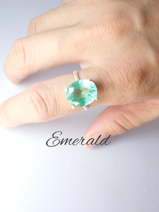 New ☆ 新作 ☆『エメラルド』☆の天然石リングsilver925 | iichi 日々の暮らしを心地よくするハンドメイドやアンティークのマーケットプレイス