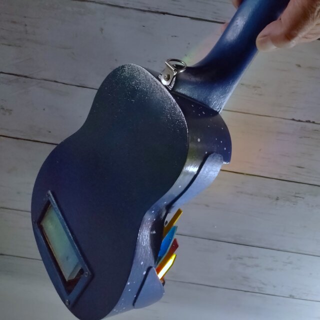 星空のウクレレ No.20 | iichi 日々の暮らしを心地よくするハンドメイドやアンティークのマーケットプレイス