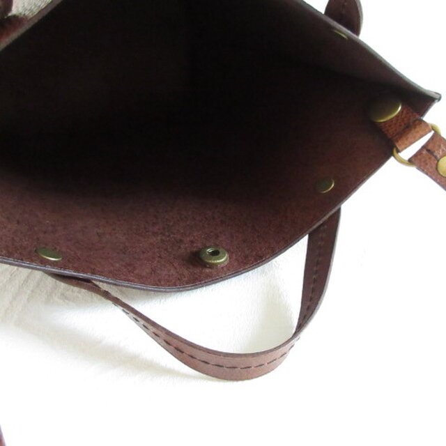 《牛革》新作☆サックっと持てる♪2WAYショルダーバッグ・ビンテージブラウン・0119 | iichi 日々の暮らしを心地よくするハンドメイドやアンティークのマーケットプレイス