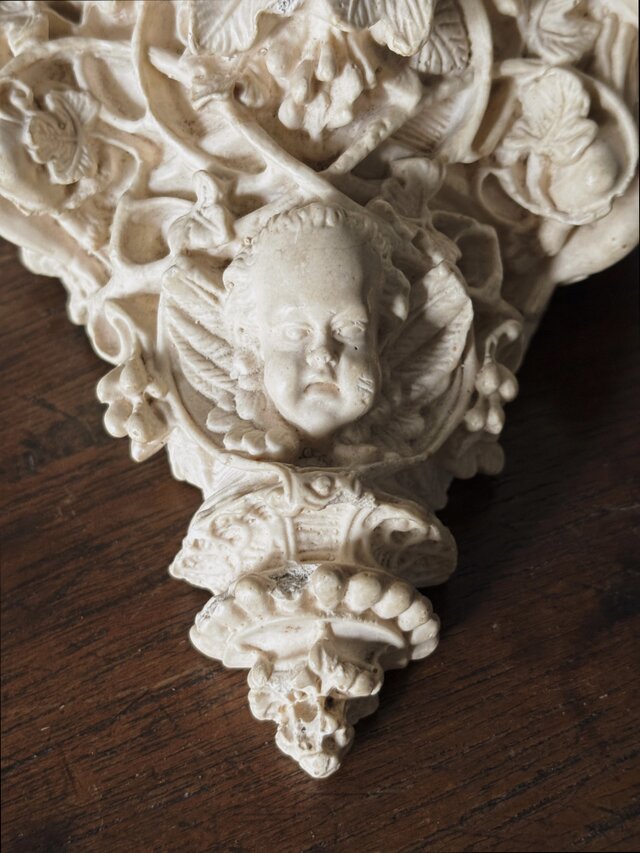 コンソール 智天使 海泡石 メシャム フランス アンティーク 0502223 | iichi 日々の暮らしを心地よくするハンドメイドやアンティークのマーケットプレイス