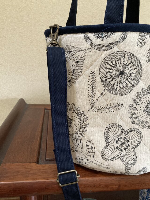 NO.391 トートバッグ（2way） | iichi 日々の暮らしを心地よくするハンドメイドやアンティークのマーケットプレイス