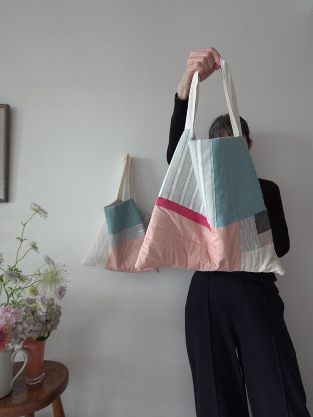 パッチワークキルトバッグP-2 | iichi 日々の暮らしを心地よくするハンドメイドやアンティークのマーケットプレイス