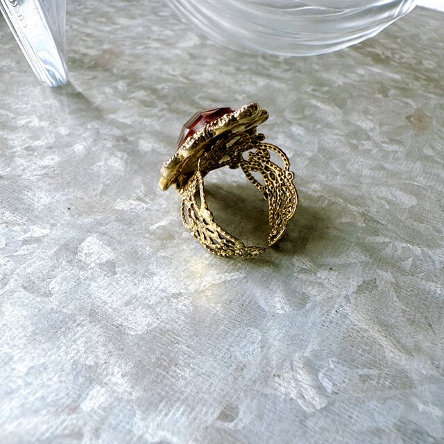 R399-ヴィンテージリング U.S.A. Amber Crystal Cut Art Nouveau Gold Tone | iichi 日々の暮らしを心地よくするハンドメイドやアンティーク ...