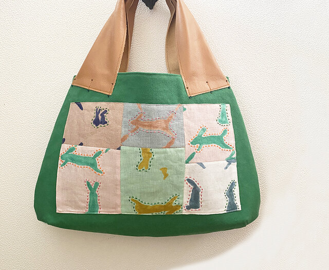 ミナペルホネンのモチーフ「run run run 」トートかばん | iichi 日々の暮らしを心地よくするハンドメイドやアンティークのマーケットプレイス