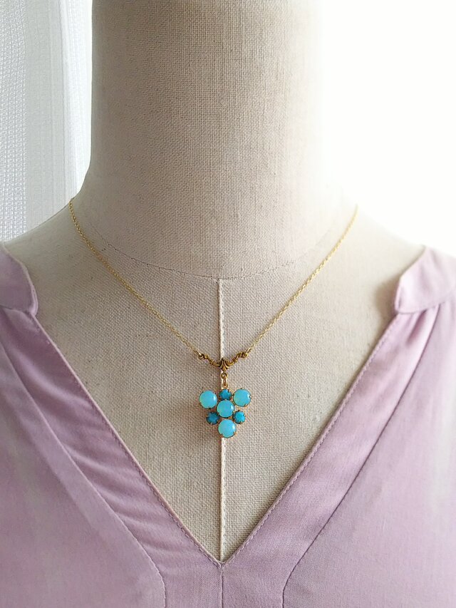 ヴィンテージ ターコイズBlueオパール／ターコイズ クラシカルネックレス | iichi 日々の暮らしを心地よくするハンドメイドやアンティークのマーケットプレイス