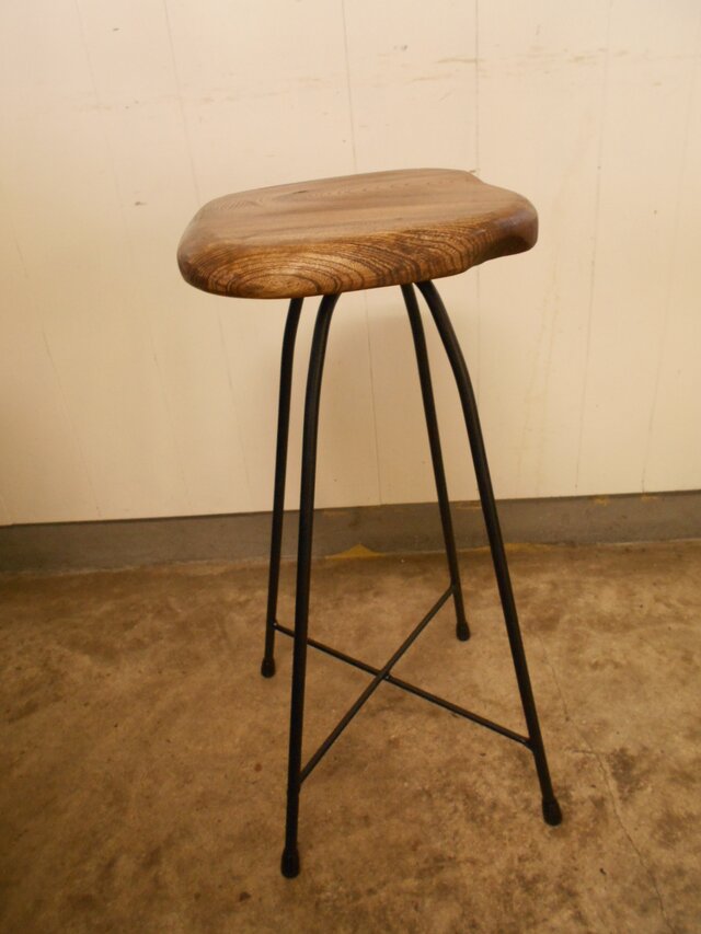 けやきアイアンイス09ー06 高さ64㎝（僅かな高さ変更可能） | iichi 日々の暮らしを心地よくするハンドメイドやアンティークのマーケットプレイス